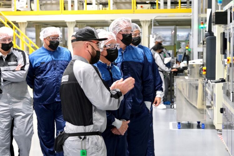 Ultium Cells making, shipping EV battery cells to GM | News, Sports ...